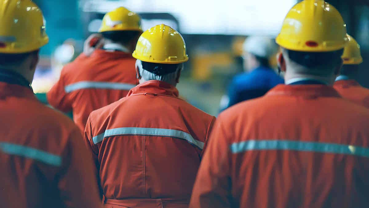 How to do a Toolbox Talk. Here are the 5 fundamentals